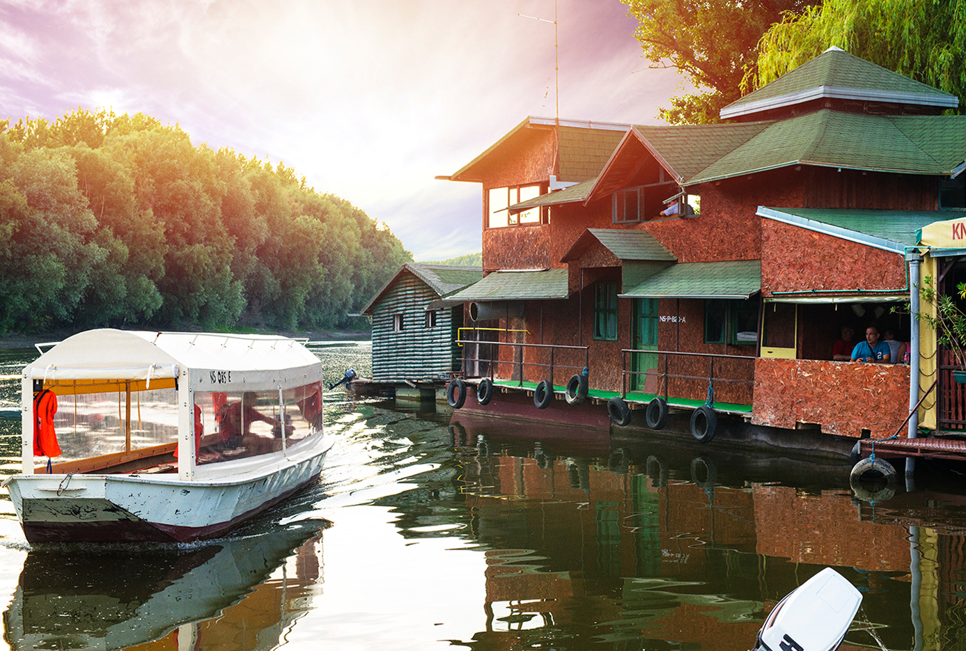 Home - Splav-čarda Dunavac Futog